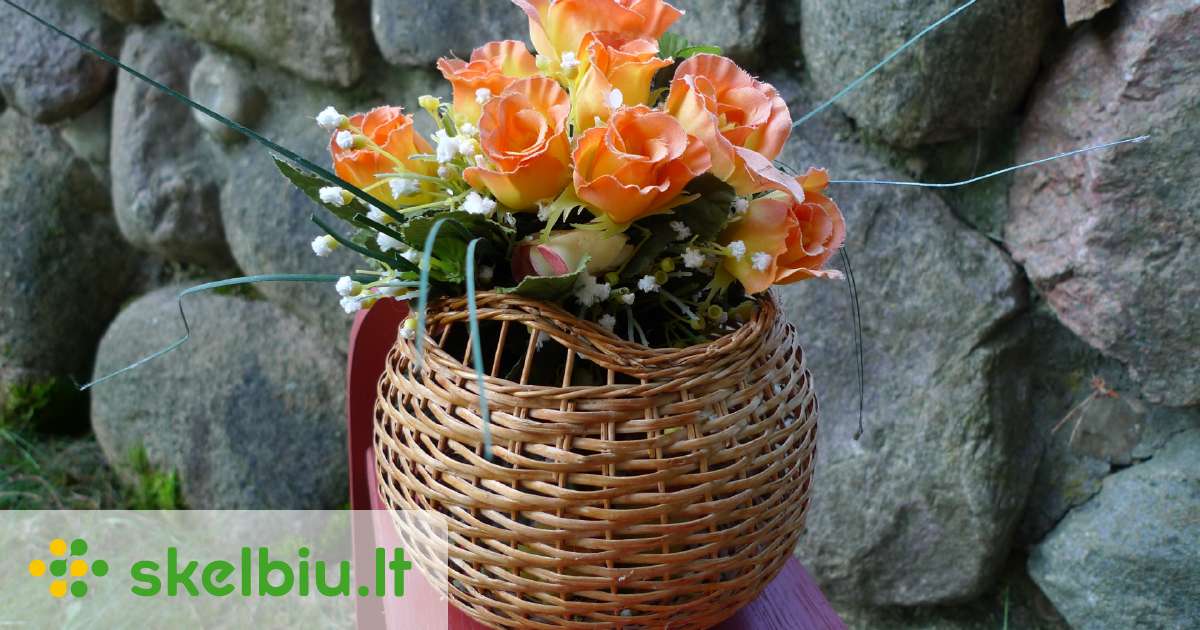 Krepselis su roziu puokstele 7.99 - Skelbiu.lt