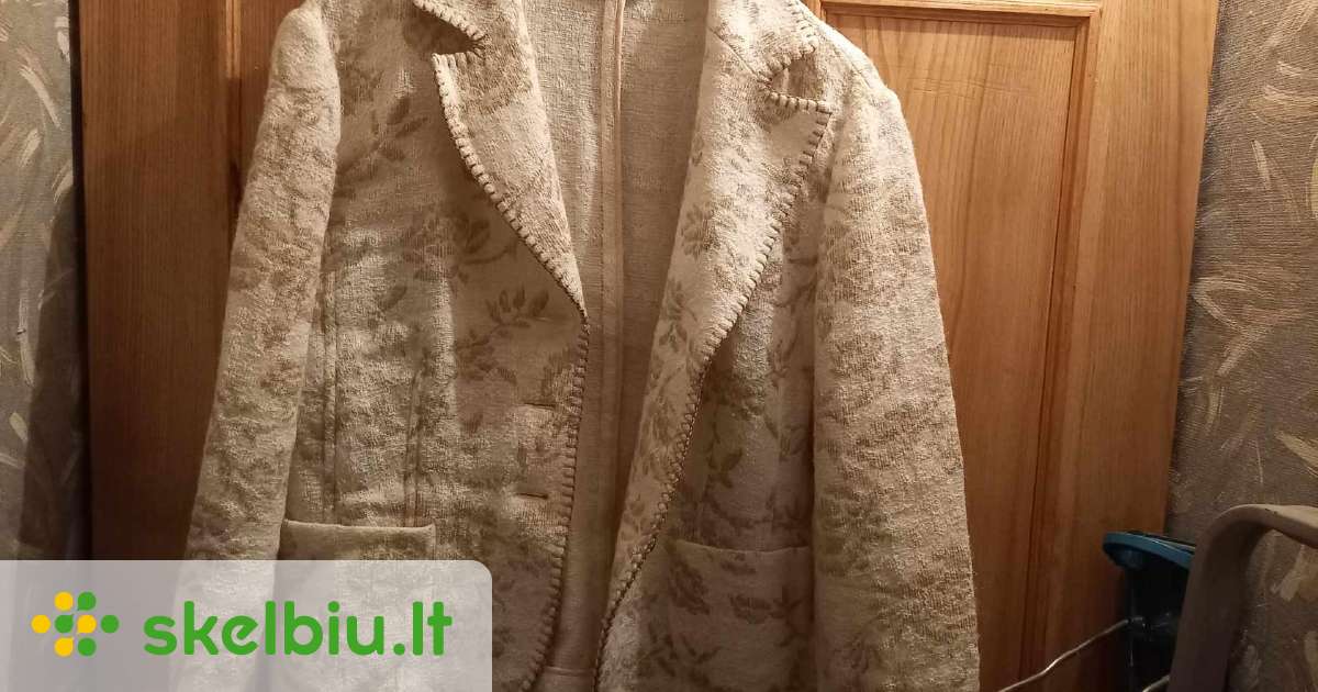 Baltas labai gražus švarkelis - Skelbiu.lt