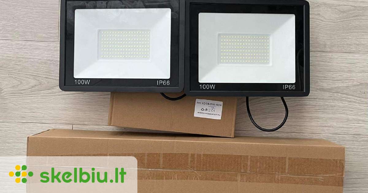 Halogenai su stovu galingindvi LED lempos po 100 w - Skelbiu.lt