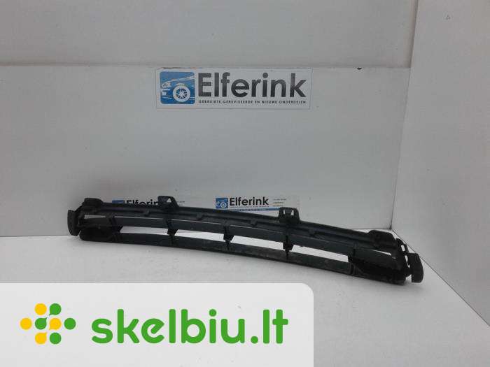 Volvo v90 s90 31383271 priekinės groteles - Skelbiu.lt