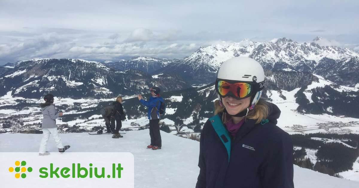 Labai graži mažai dėvėta slidinėjimo striukė - Skelbiu.lt