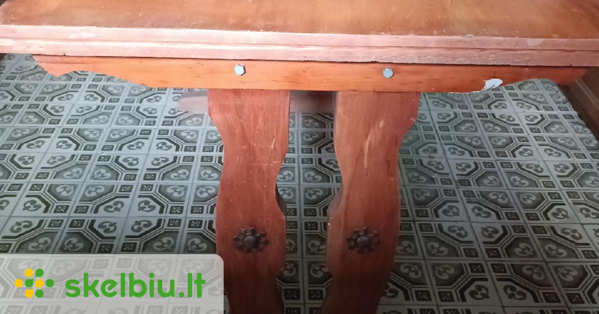 Azuolinis valgomasis stalas - Skelbiu.lt