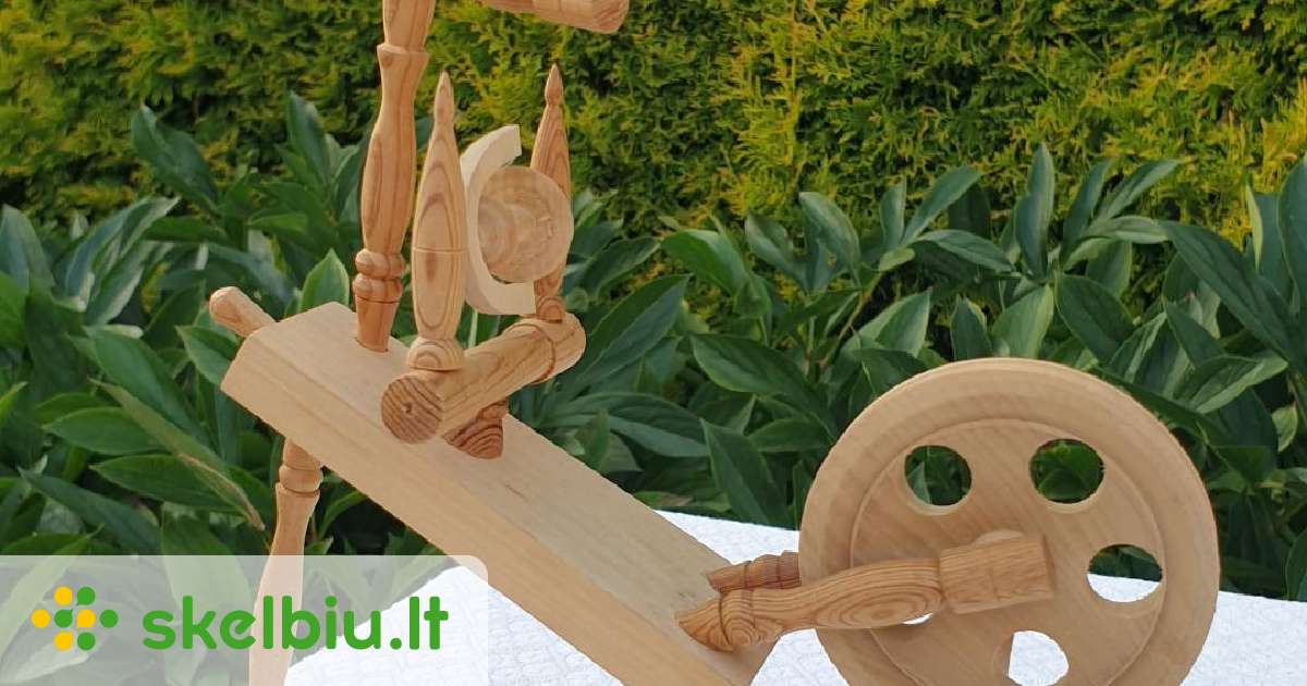 Vintažinė skulptūrėlė "Verpimo ratelis" - Skelbiu.lt