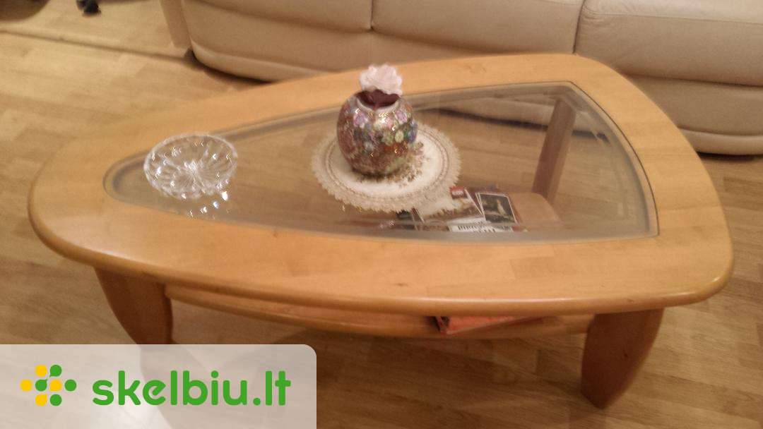 Staliukas prie sofos - Skelbiu.lt