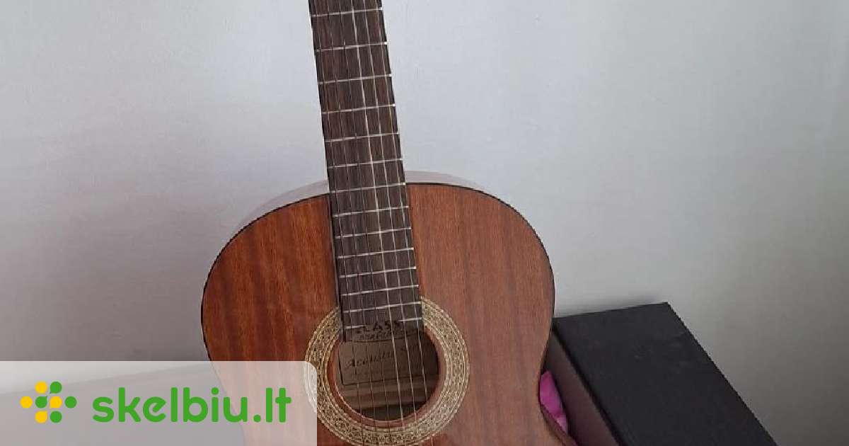 Parduodu gitara su deklu - Skelbiu.lt