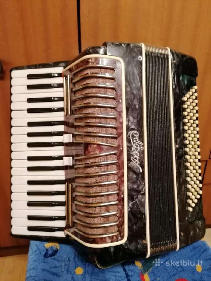 Parduodu akordeoną "Akord" - Skelbiu.lt