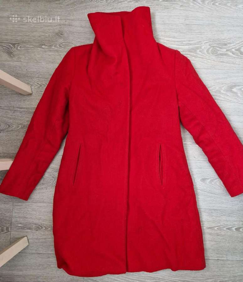 Raudonas paltukas - Skelbiu.lt
