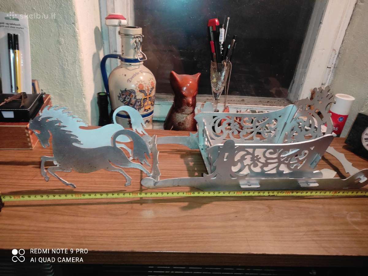 Metaliniai žirgai tempiantis roges interjierui - Skelbiu.lt