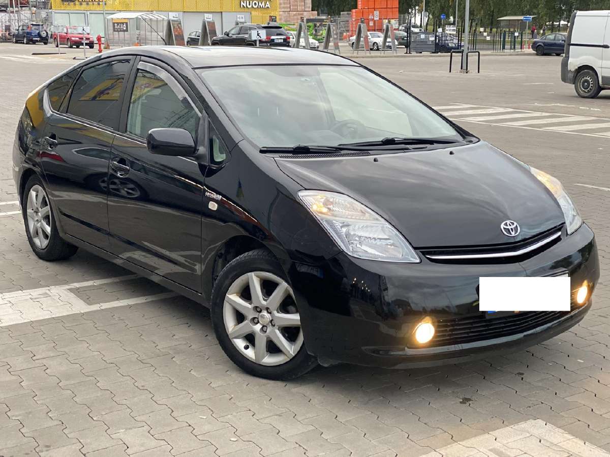 Toyota Prius nuoma 110 eur - Skelbiu.lt
