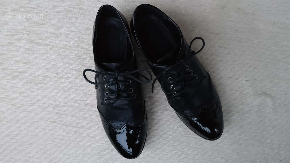 Juodi klasikiniai Lorenzo bateliai. - Skelbiu.lt