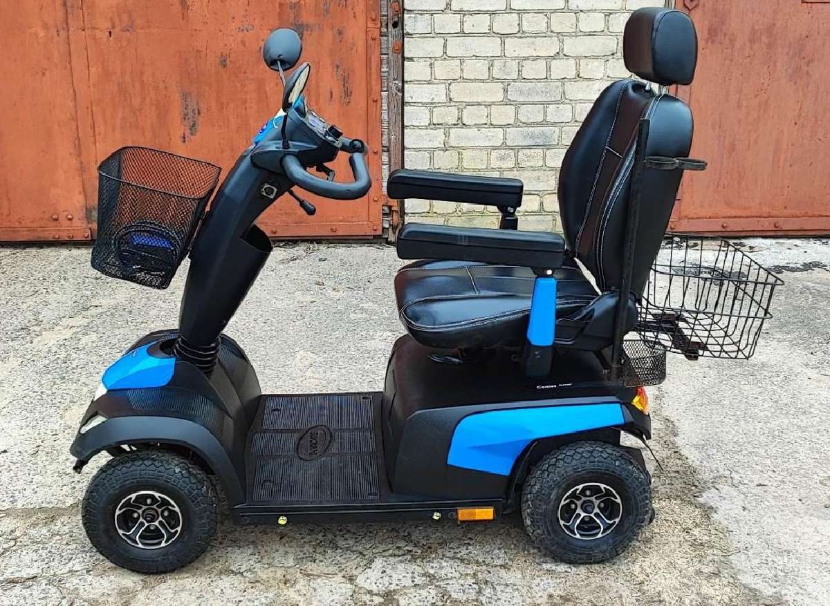 Invacare Comet Plus skuteris su ličio akumu 65ah - Skelbiu.lt