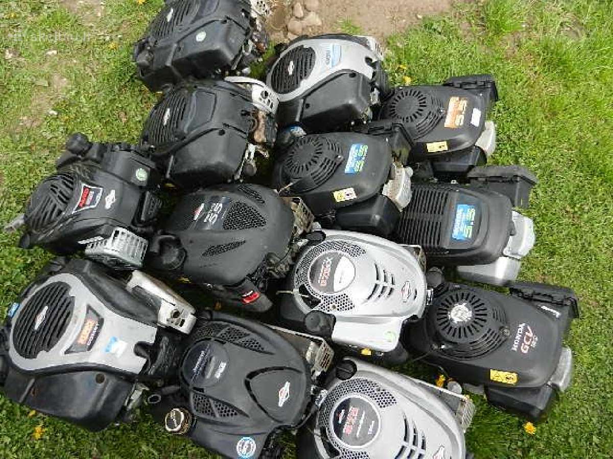 Varikliai žoliapjovėms:briggs & Stratton,honda - Skelbiu.lt