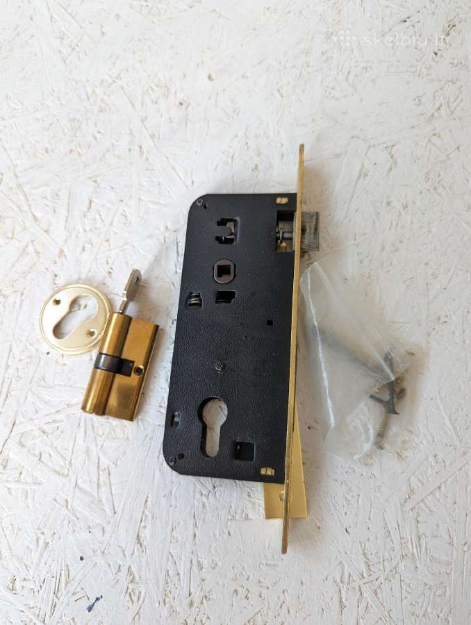 Spyna su šerdele - Skelbiu.lt