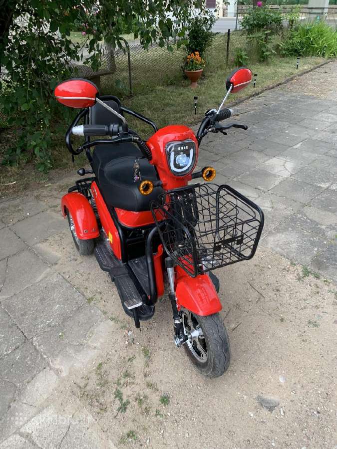 Elektrinis triratis motoroleris 850w - Skelbiu.lt