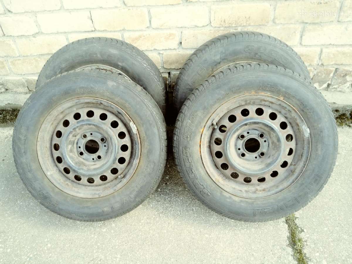 Bmw E30 naodotos padangos 185/70/r14 ir diskai - Skelbiu.lt