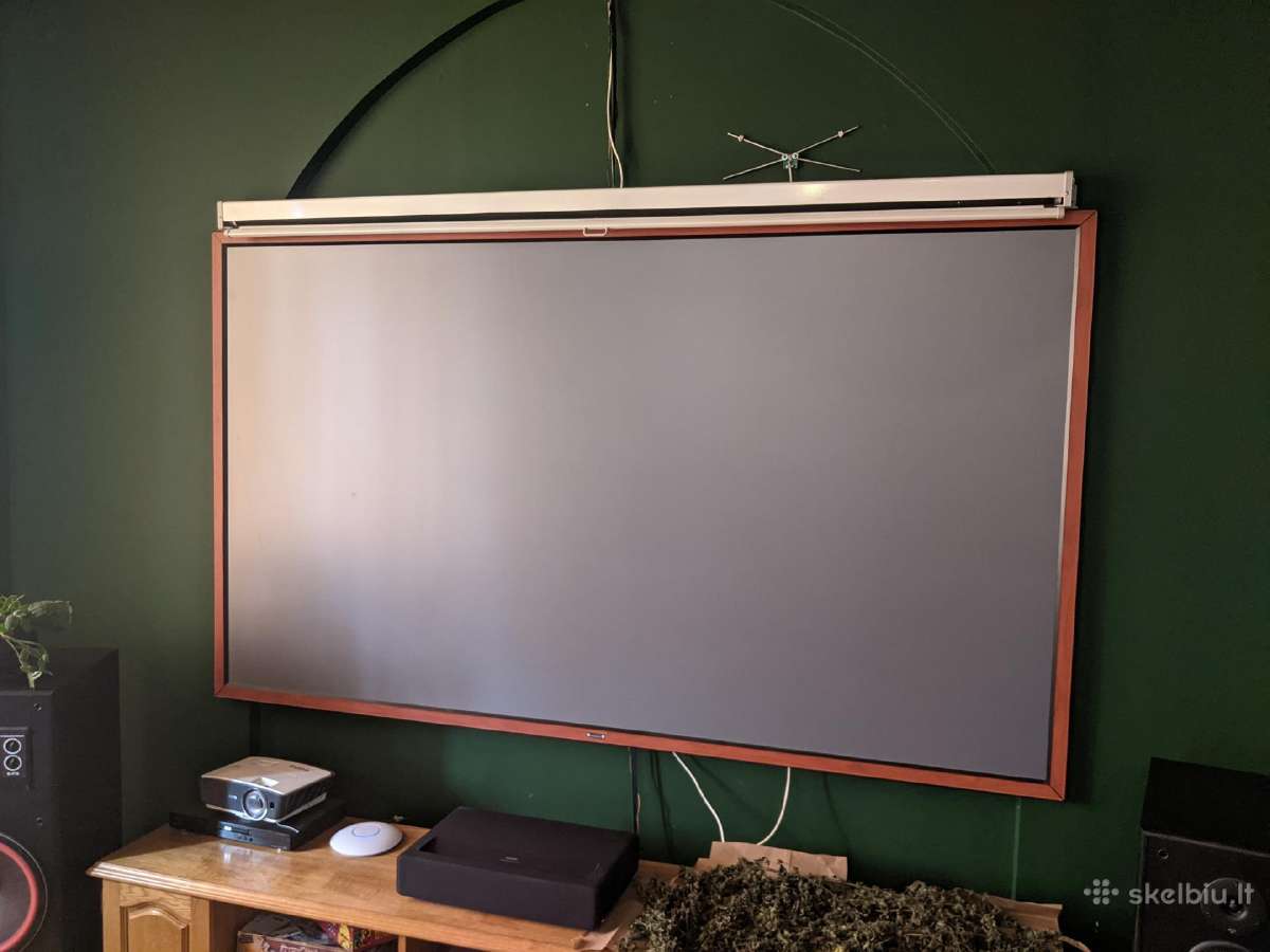Projektoriaus ekranas 120" - Skelbiu.lt