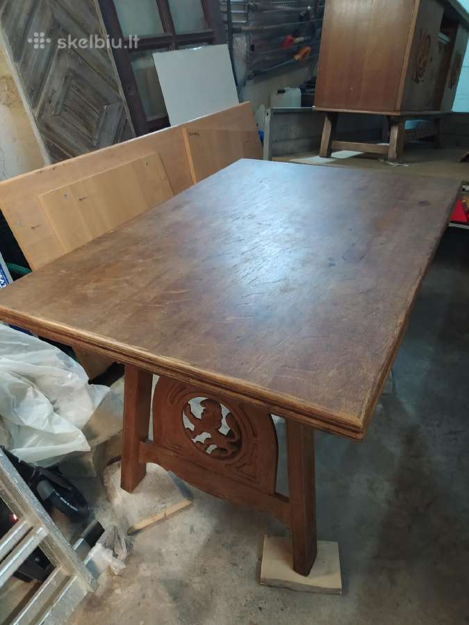 Azuolinis pietu stalas ir komoda - Skelbiu.lt