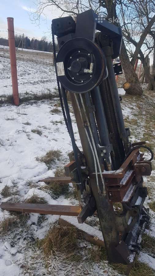 Parduodu keltuva montuojamas ant galinės pakabos. - Skelbiu.lt