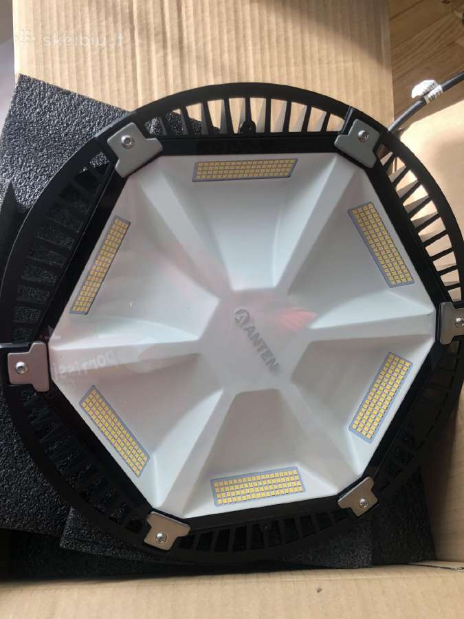 Nauja galinga LED lempa už 90 eur. 1500w - Skelbiu.lt