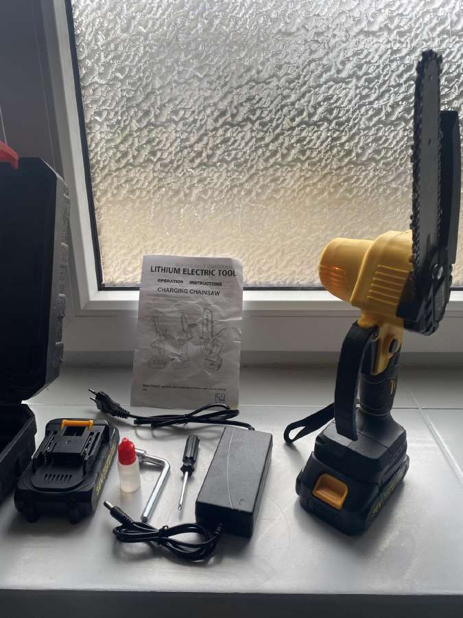 Parduodamas mini akumuliatorinis grandines pjuklas - Skelbiu.lt