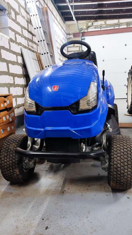 Sodinis traktoriukas Iseki - Skelbiu.lt