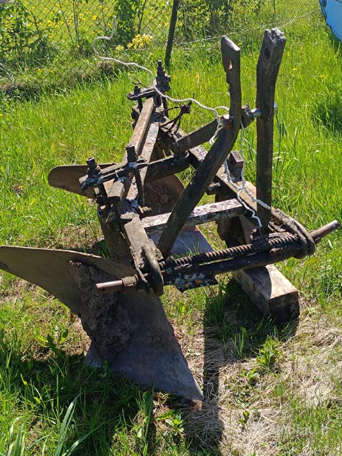 Traktoriaus padargai. - Skelbiu.lt