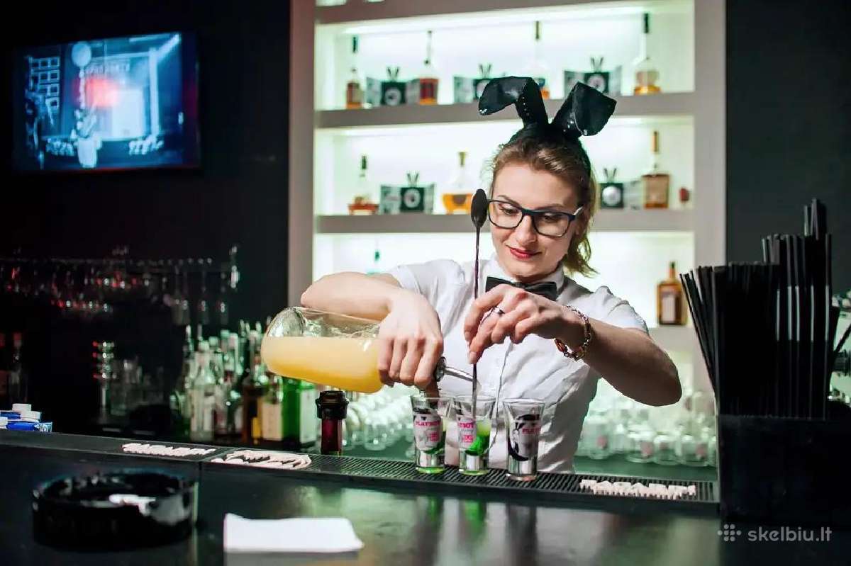 Barmene striptizo klube - Skelbiu.lt