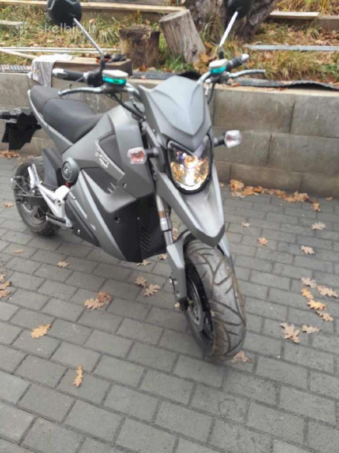 Elektrinis motoroleris - Skelbiu.lt