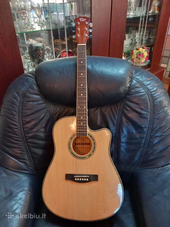 Akustine gitara - Skelbiu.lt