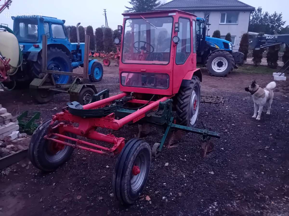 Traktorius T16 - Skelbiu.lt