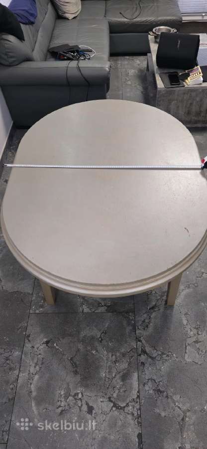 Azuolinis stalas is masyvo . 124cmx94cm . - Skelbiu.lt