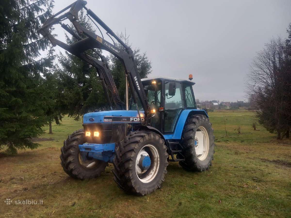 Traktorius Ford New holland 8240 frontalinis 2500e - Skelbiu.lt