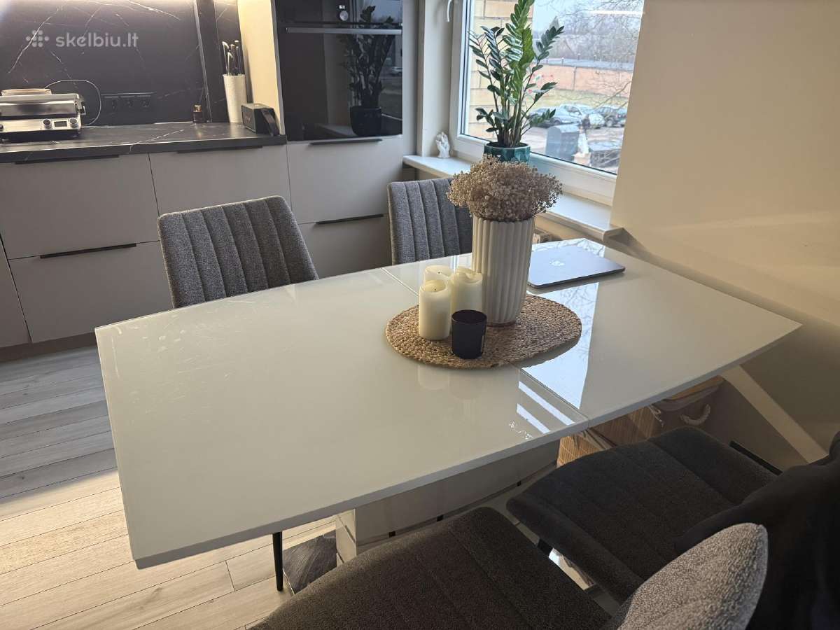 Valgomasis stalas - Skelbiu.lt