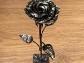 Originali dovana - rankų darbo metalinė rožė - Skelbiu.lt