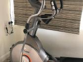 Elipsinis treniruoklis Horizon Elite E4000 - Skelbiu.lt