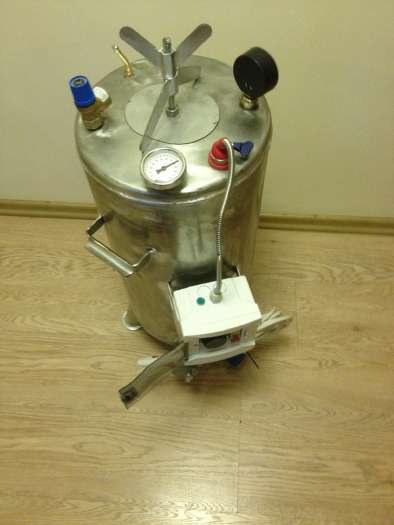 Autoklavas ir uzdarytuvas skardiniu dezuciu - Skelbiu.lt