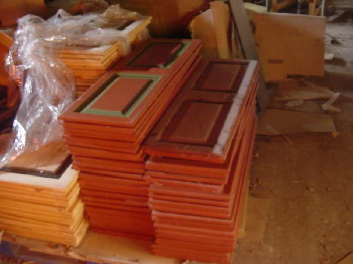 Baldinės durelės, berzo skydai, fanera, porolonas - Skelbiu.lt