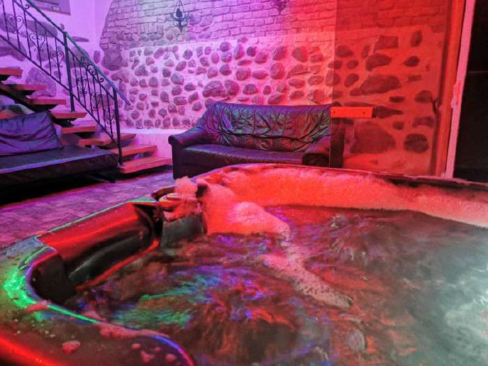 Išskitrinis butas senamiestyje su jacuzzi ir sauna - Skelbiu.lt