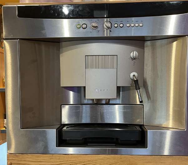 Įmontuojamas kavos aparatas Neff - Skelbiu.lt