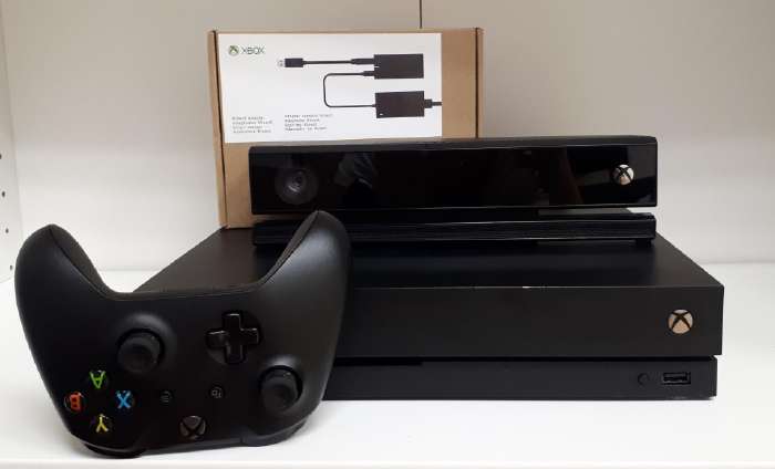Xbox One X + kinect su garantija - Skelbiu.lt