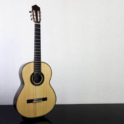 Klasikinė rankų darbo gitara! Indijos palisandras - Skelbiu.lt