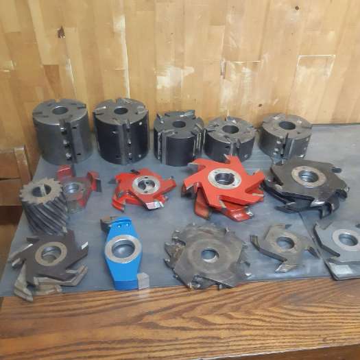 Medienos frezavimo staklės. Frezos - Skelbiu.lt