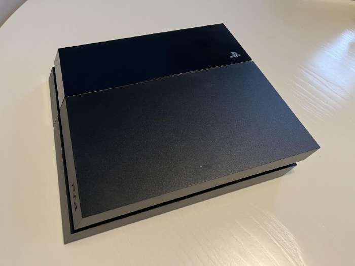 Ps4 500gb + 4 Controllers - Skelbiu.lt