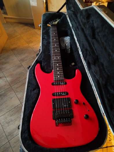 Charvel Deluxe 375 1989 m Made in Japan originalas - Skelbiu.lt