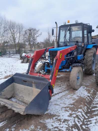 Traktorius Mtz 80 su frontaliniu krautuvu. - Skelbiu.lt