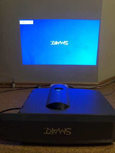 Projektorius Smart Uf55 - Skelbiu.lt