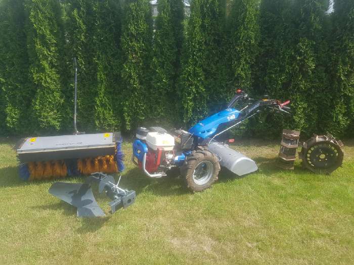 Motoblokas su priedais - Skelbiu.lt