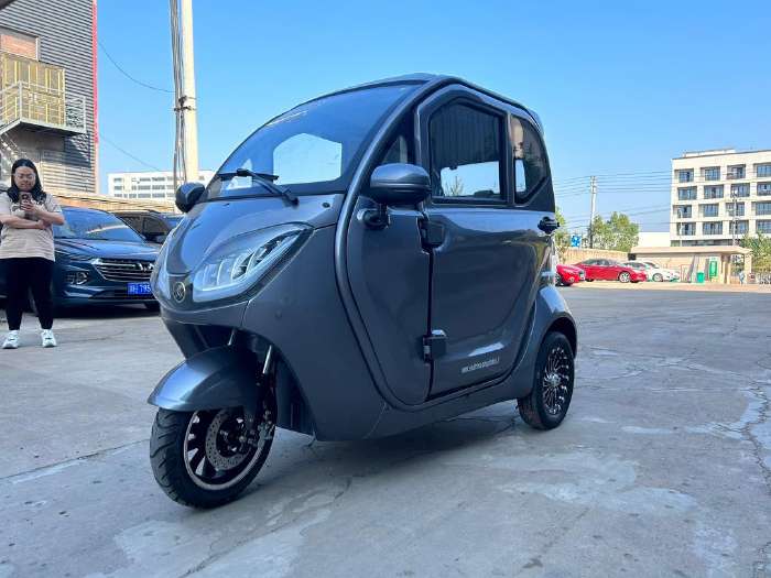 Elektrinis triratis automobilis 1kw 58ah 35km/h - Skelbiu.lt