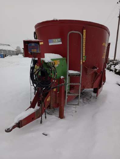 Pašarų maišytuvas - dalytuvas - Skelbiu.lt