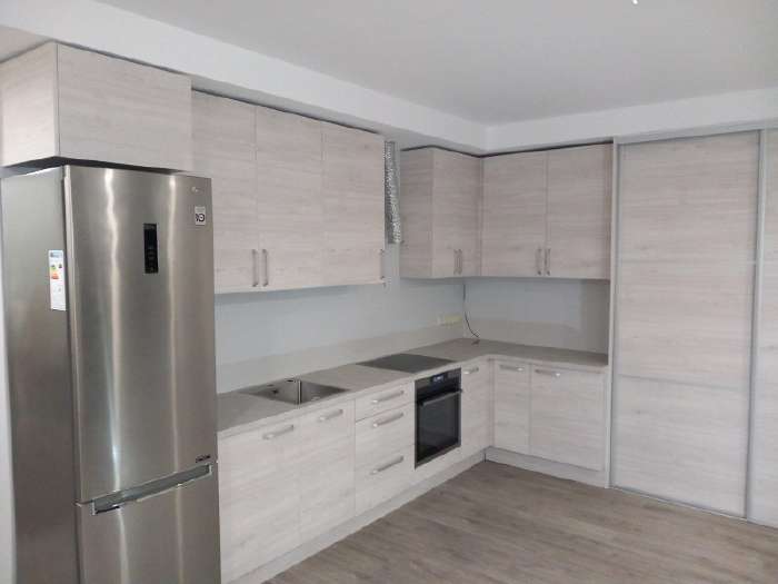 Virtuvės baldai spintos stalai - Skelbiu.lt